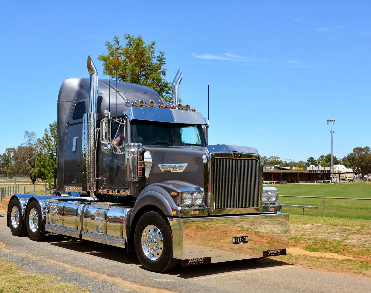 Truck Drivers U.S.A : The Best Modified Truck vol.40